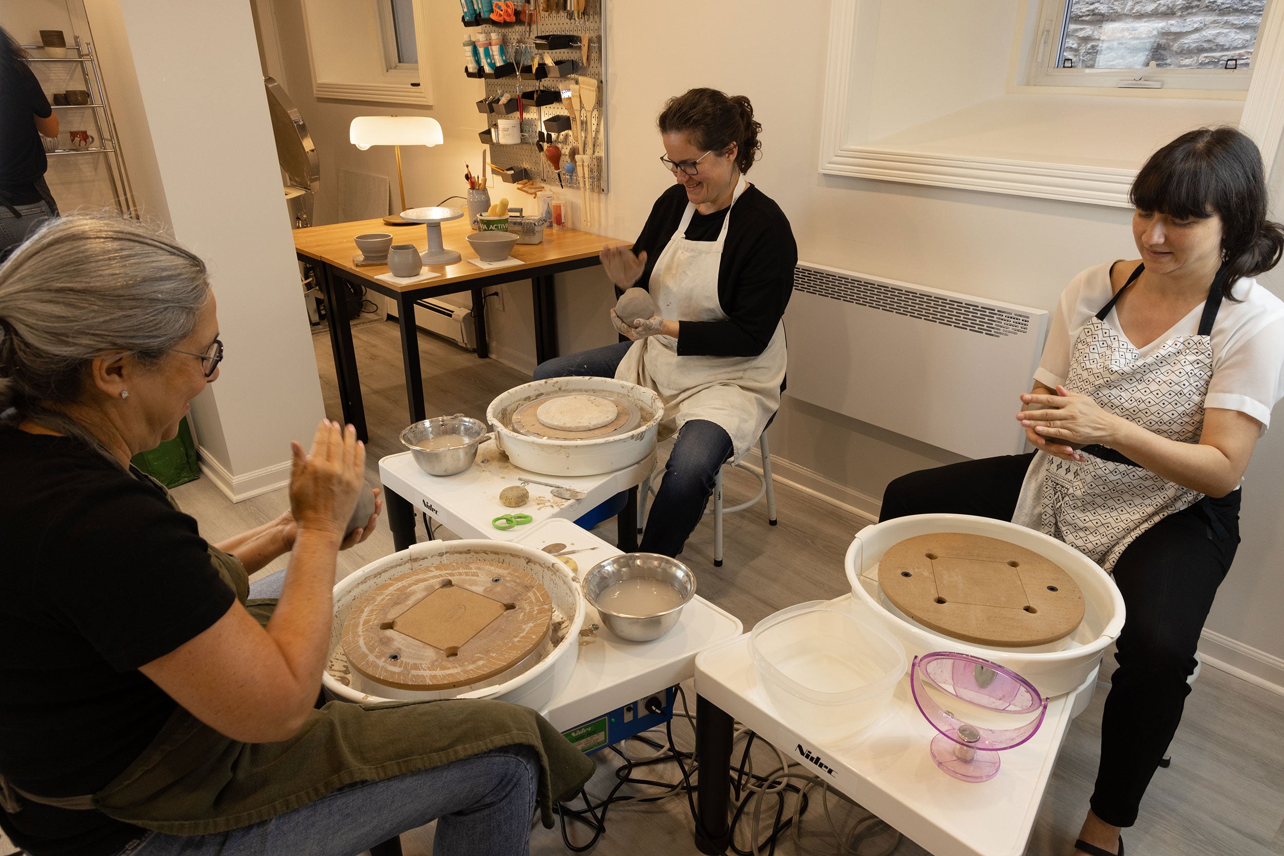 Taster Class ($225 for 3 ppl) – pomegranatestudio